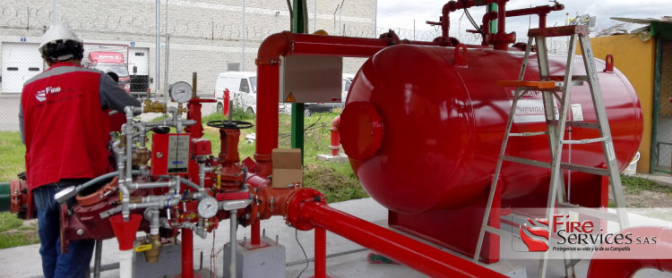 Fire Services S.A.S | Sistema de tanques de espuma contra incendio.